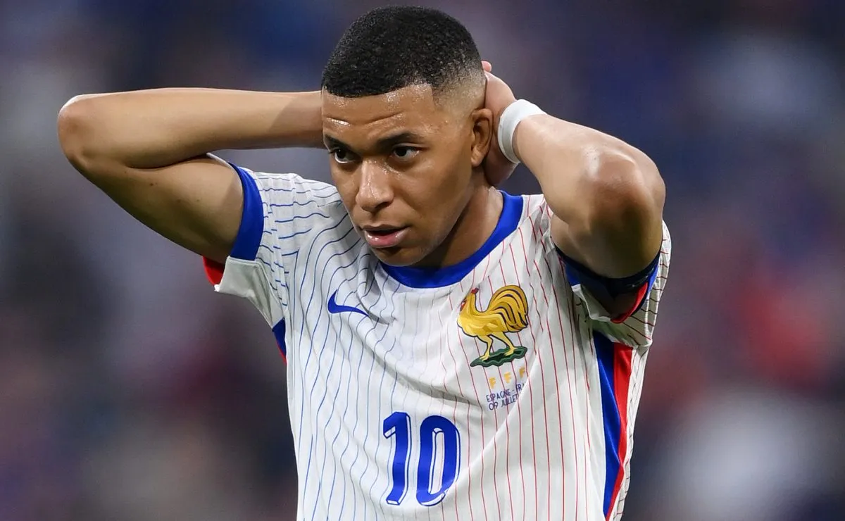 ‘War is raging’: Real Madrid star Kylian Mbappe at odds with France ...