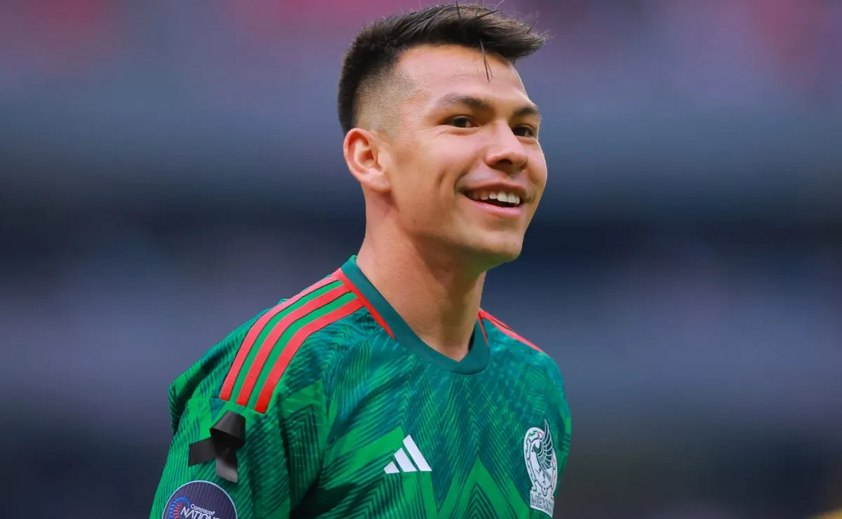 Mexico star Hirving Lozano reportedly eyeing European return ahead of ...