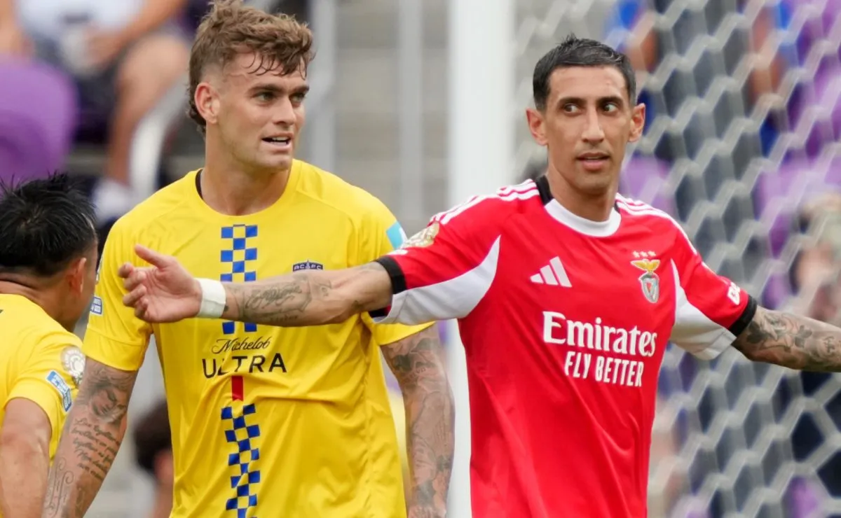Why was the Benfica vs. Auckland City second half delayed at the FIFA ...