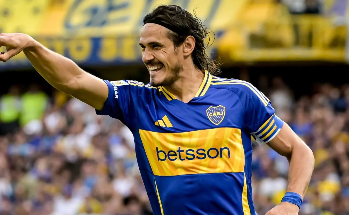 Why isn't Edinson Cavani playing for Boca Juniors against Bayern Munich ...