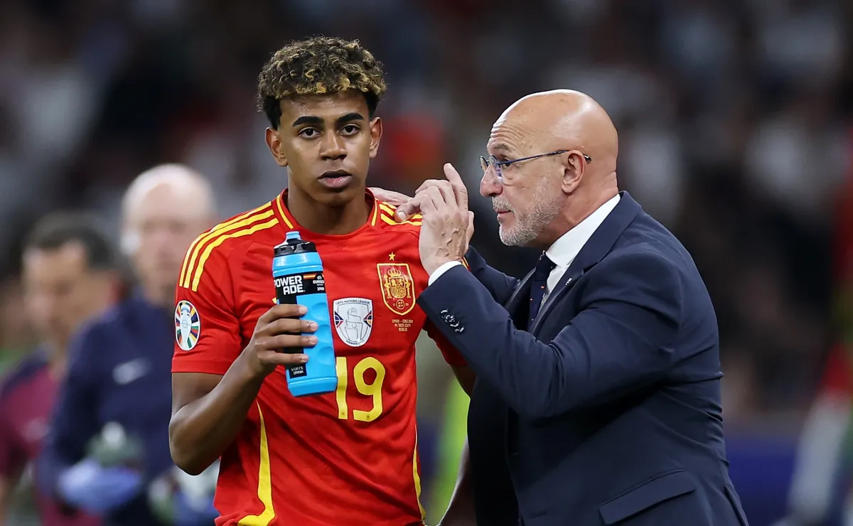 Why is Lamine Yamal not playing for Spain against Bulgaria in 2026 ...