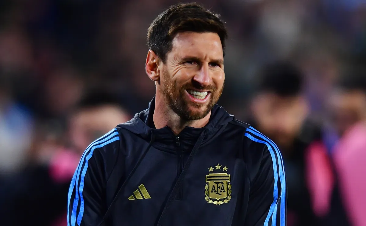 Lionel Messi delivers emotional message to Argentina fans after last ...