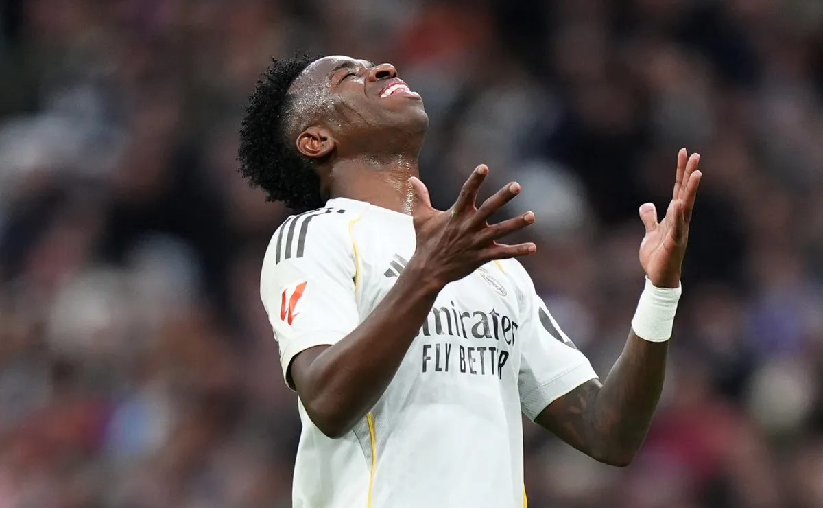 Vinicius in tears after Real Madrid fans’ booing as coach Arbeloa steps ...