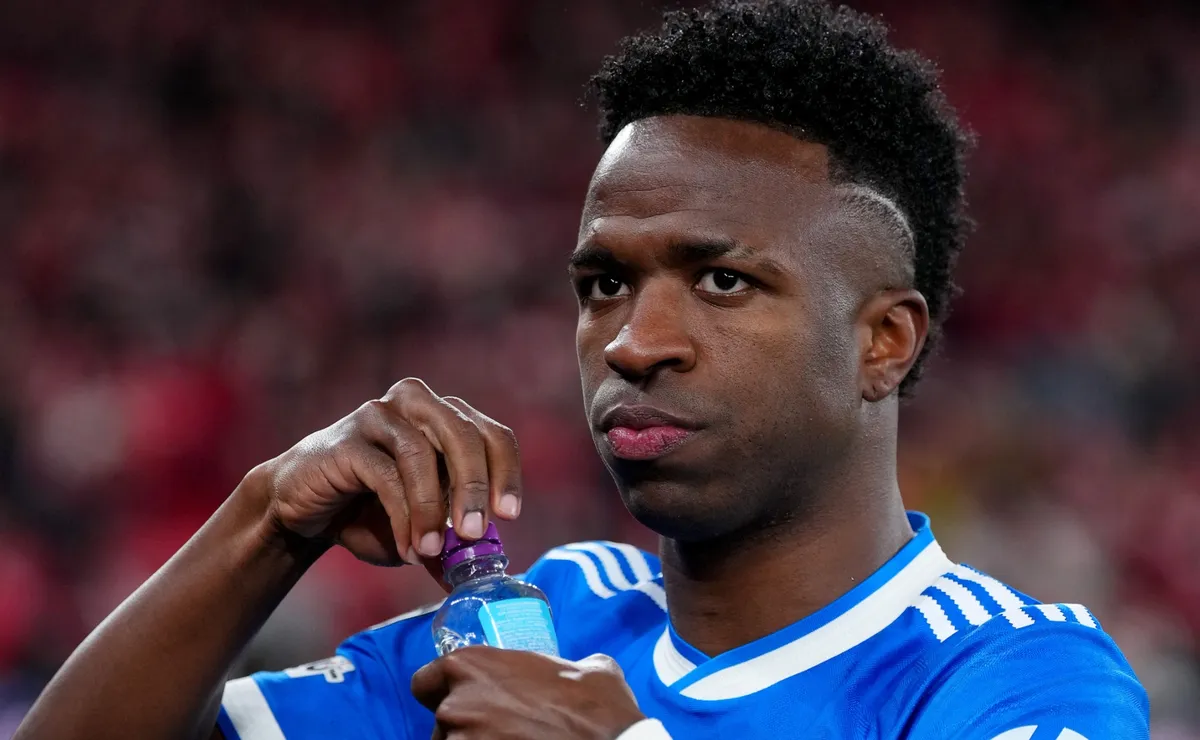 FIFA discusses on Players' Voice Panel a major change after Vinicius Jr ...
