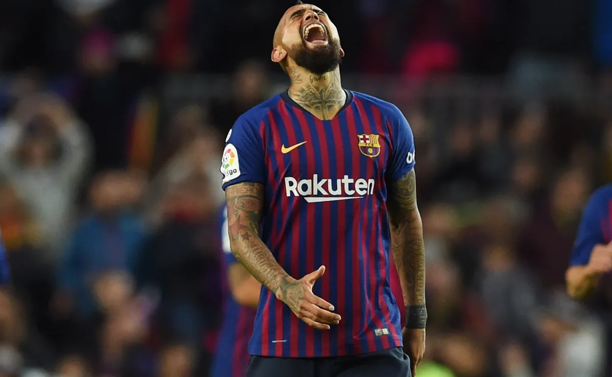 Former Barcelona star Arturo Vidal says he felt robbed against Real ...